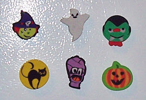 DIY Easy Halloween Magnets | FaveCrafts.com