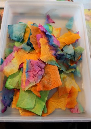 How to Tie Dye Tissue Paper | FaveCrafts.com